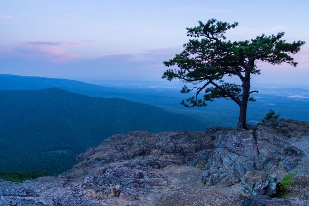 Top 10 Breathtaking Overlooks in the Blue Ridge Mountains - Road Trip ...
