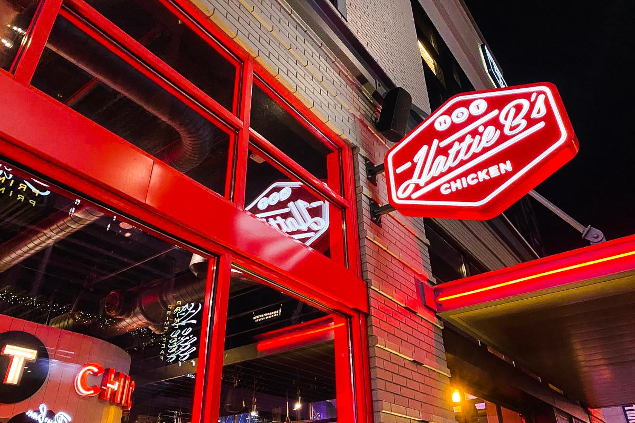 Broadway in Nashville: 17 Best Honky Tonks & Restaurants