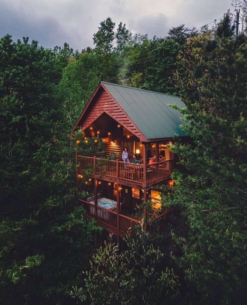 15 Jaw-Dropping Cabins Perfect for a Cozy Weekend Getaway